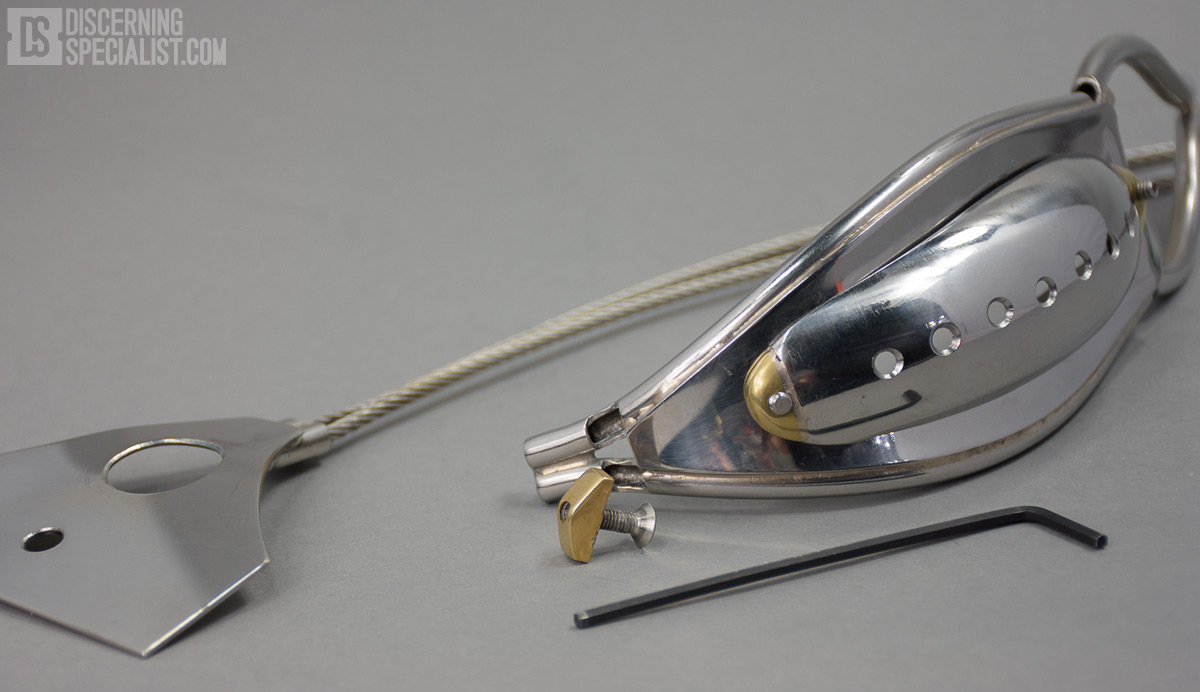Fancy Steel FSF-001 Female Chastity Belt Review - Discerning Specialist